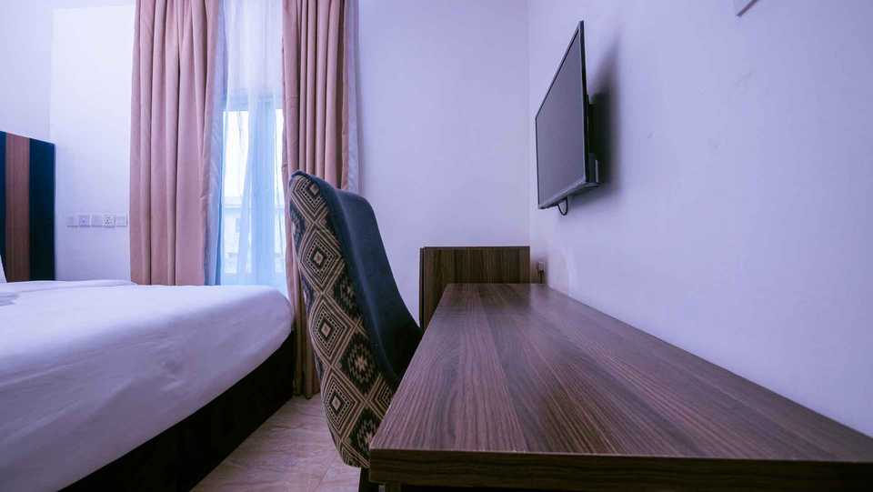 Gallery | Ibizza Pit Hotel